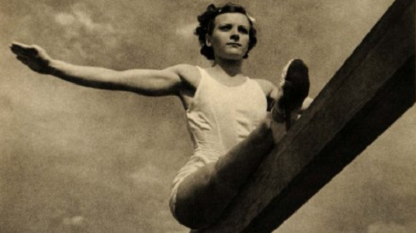 Who Was The First Female Gymnast Image To U