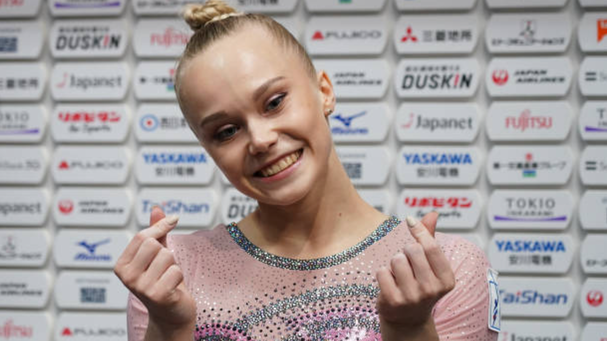 Melnikova, Zhang Win World All-Around Titles | The Gymternet